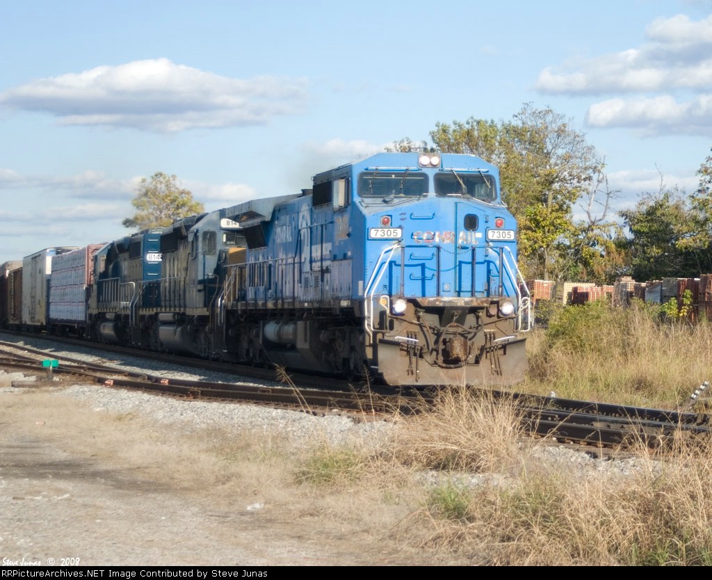 CSX 7305,8141,HLCX 8147 R647